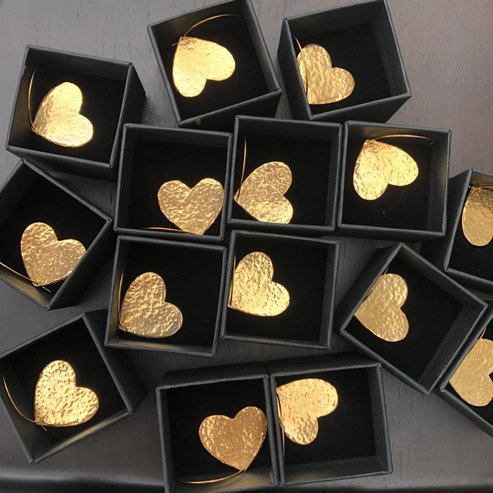 Stud Cœur martelé – Par Coeur
